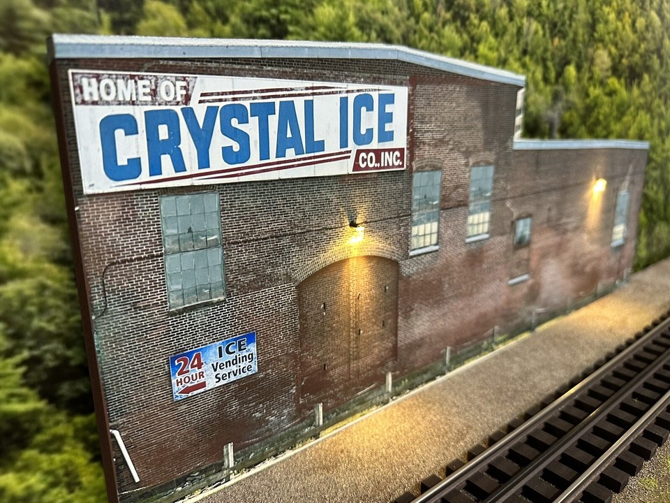 G Scale ICE HOUSE Factory Building Flat/ Front w/LEDs - LGB 1:24 1:32 ...