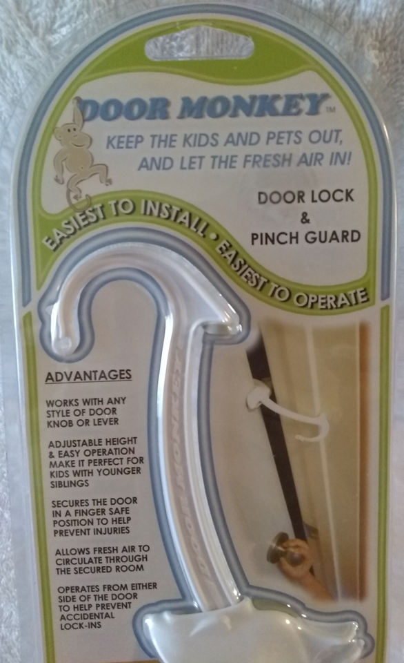 DOOR MONKEY Child Proof Door Lock & Pinch Guard - For Door Knobs ...