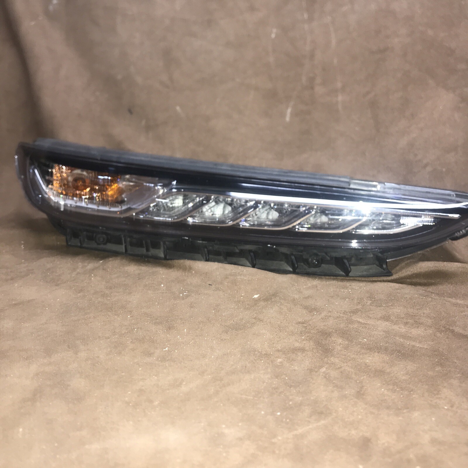 2018-2021 Hyundai Kona RH Fog Light LED PN#92208-J90 “SEE PHOTOS FOR ...