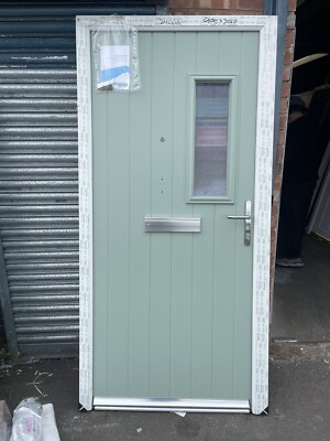 Brand New Traditional Style Composite Door - Chartwell Green Front 990 ...