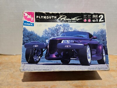 AMT ERTL #8588 1/25 Scale 1997 Plymouth Prowler with Trailer Plastic ...