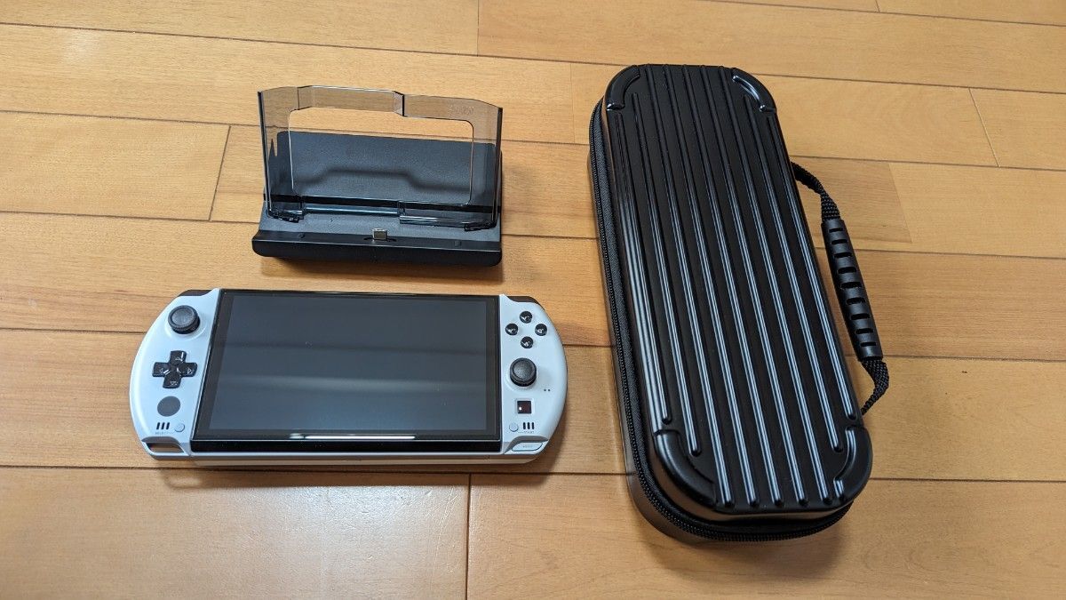 GPD WIN 4 White AMD Ryzen 7 6800U 16GB RAM 512GB Windows 11 GPD WIN 4 White AMD Ryzen 7 6800U 16GB RAM 512GB Windows 11