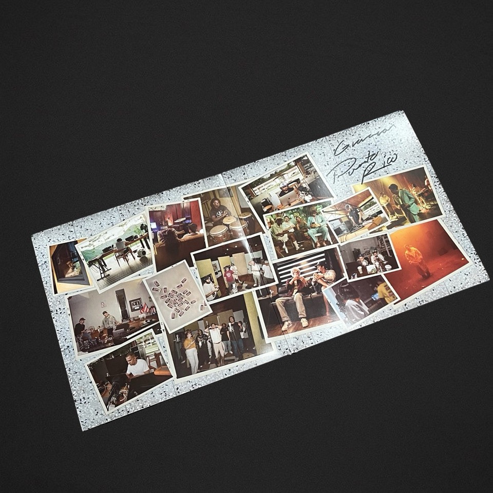 BAD BUNNY • VINYL || Debi Tirar Mas Fotos (DTMF) - BLUE PRESSING | eBay