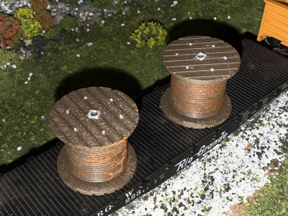 1:87 HO Scale Rusty Wire Spool W/O Rack | eBay
