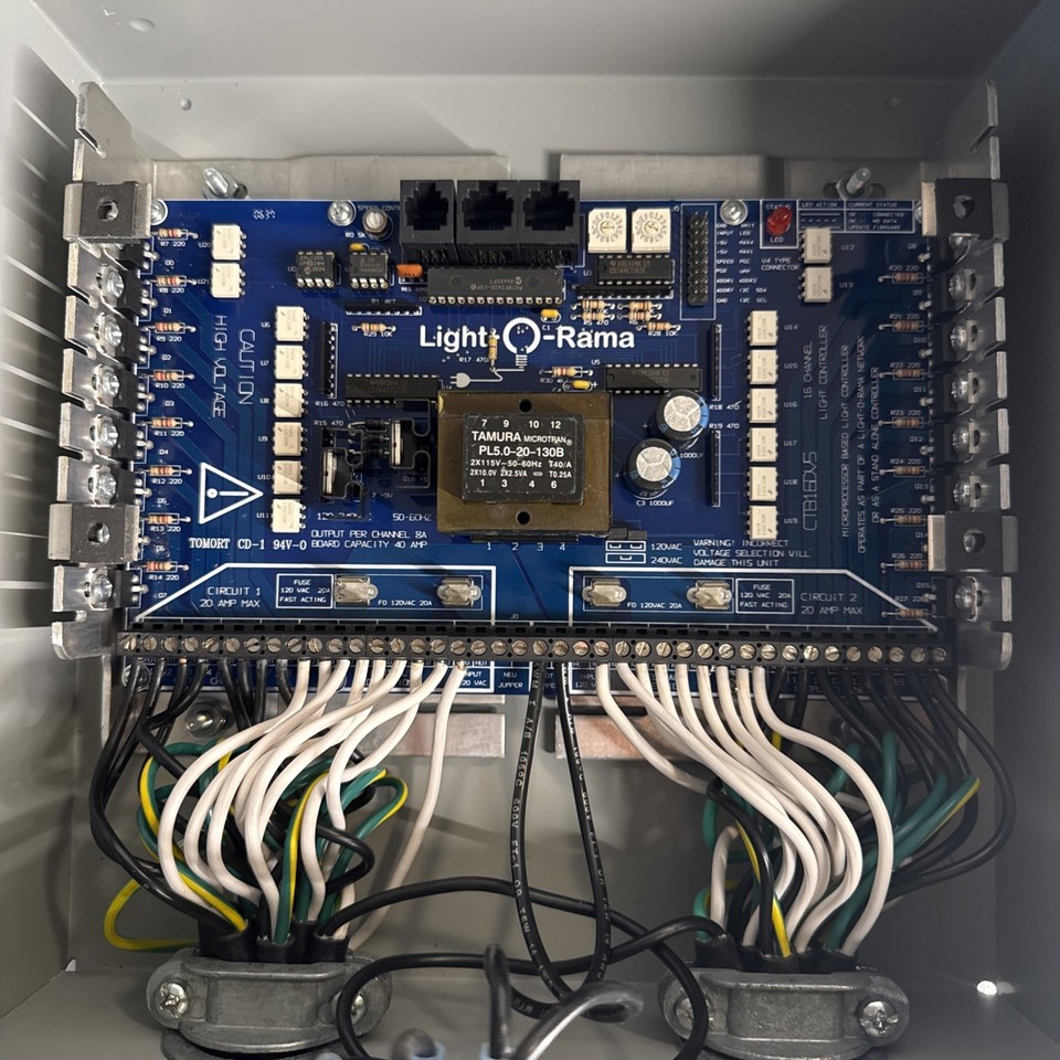 Light-O-Rama Showtime Light Controller 120/60HZ 15A Per Power Input ...