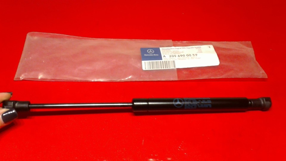 Mercedes W209 CLK320 CLK550 CLK63 Partition Panel Shock GENUINE ...