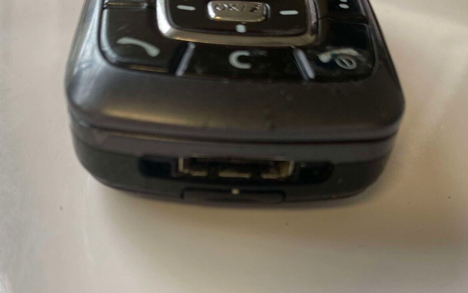 Samsung D600 - Mobile Phone (Unlocked) Slider Classic Retro SGH-D600 ...