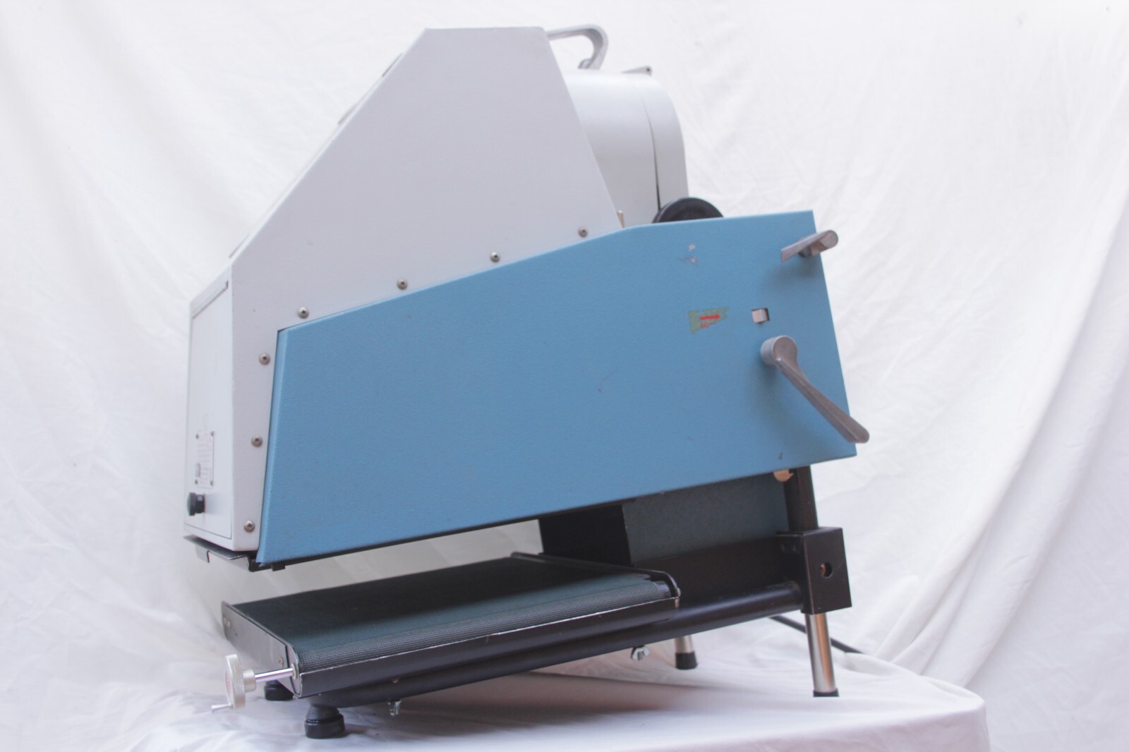 PROJECTOR BESELER VU LYTE 111 EPISCOPE PROJECTOR FOR BOOKS AND ART WORK ...