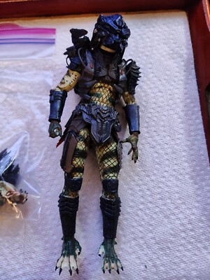 NECA Predator 2 - Ultimate Armored Lost Predator Used W 2 Heads And ...