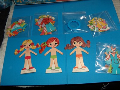 Whitman 1969 Flatsy Paper Doll ORIGINAL BOX & Outfits Doll With Stands ...