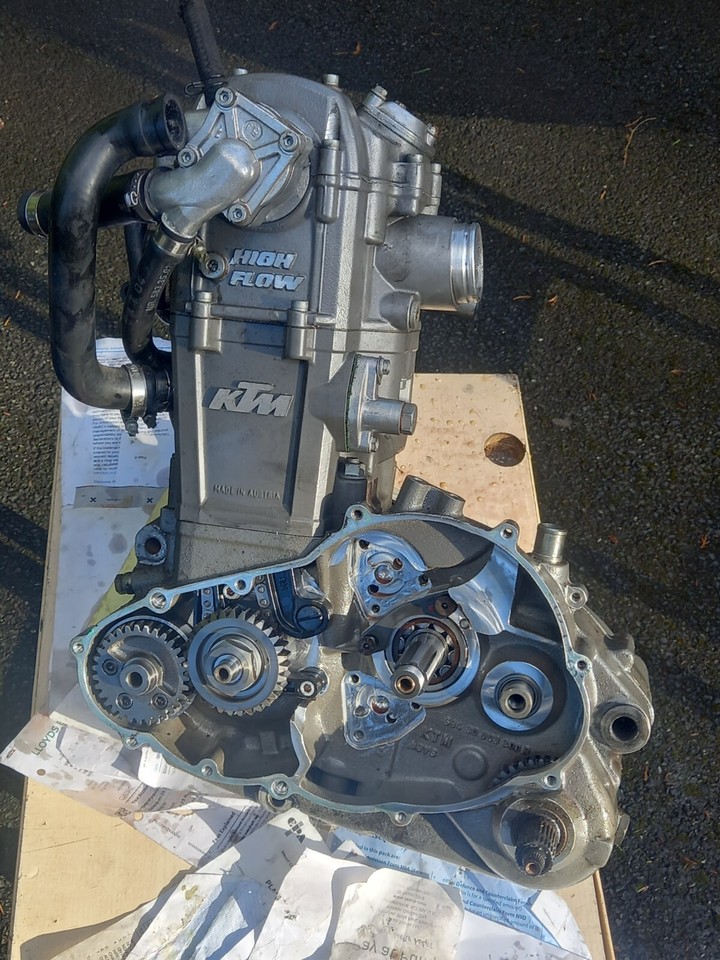♻️ Ktm 640 Supermoto 2005 - 2006 Lc4 Engine 6-584 * SPARES OR REPAIRS♻️ ...
