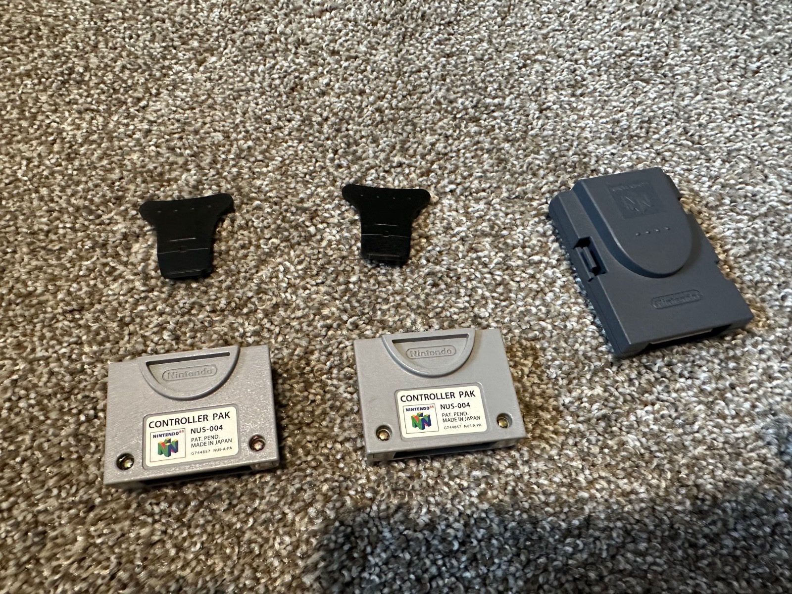 2 x OEM Nintendo 64 Controller PAK NUS-004 + Cleaner Pak + Exp Removal ...