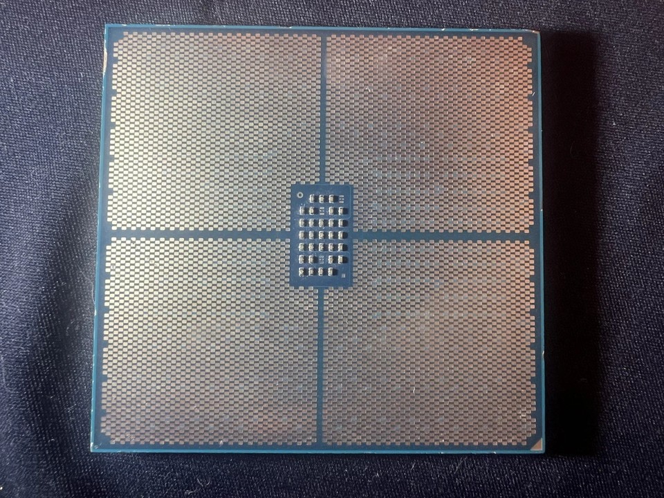 AMD EPYC 9534 64-Core, 3.7 GHz Processor, 64 Cores, Socket SP5 ...