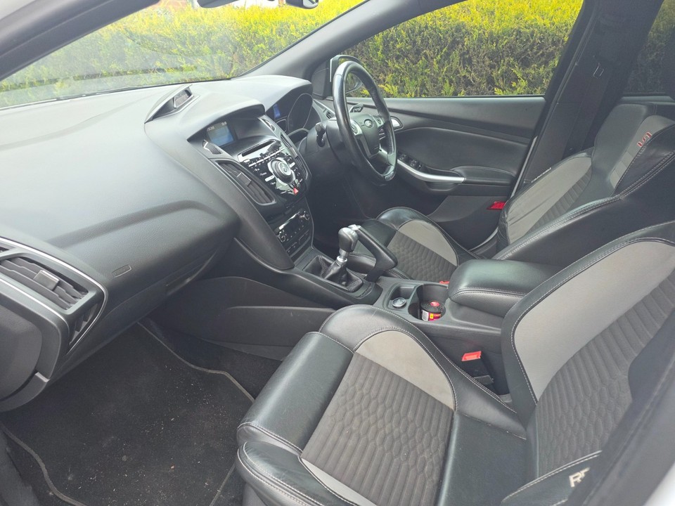 FORD FOCUS 2.0 ST-2 TURBO MK3 BIG MODS 10K SPENT 382 BHP PUMASPEED MODS ...