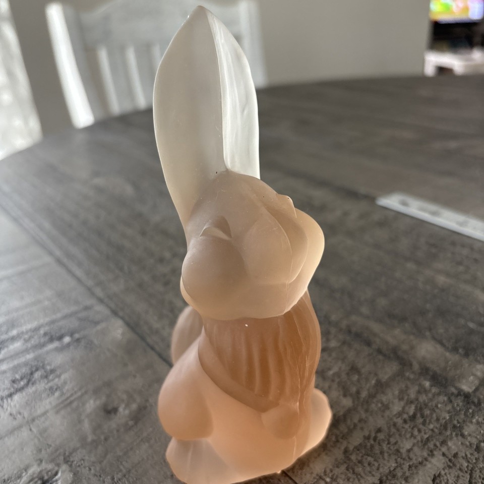 6.5” Viking Glass Satin Frosted Peach 1980 Thumper Rabbit Figurine | eBay