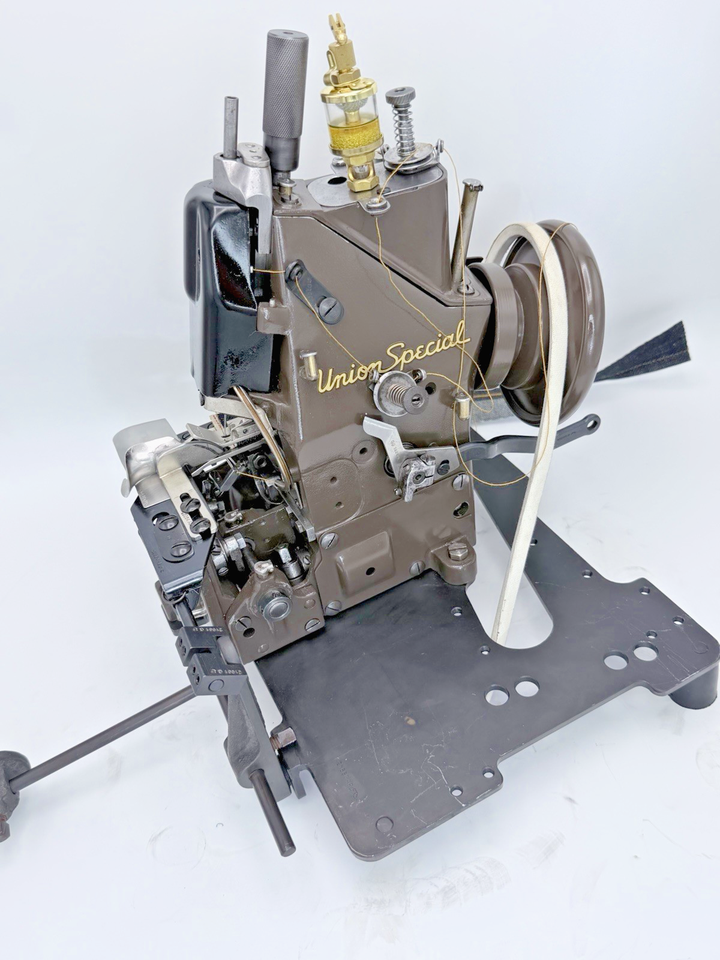 Union Special 43200 G 1st Generation Complete With Table Set And Motor ...