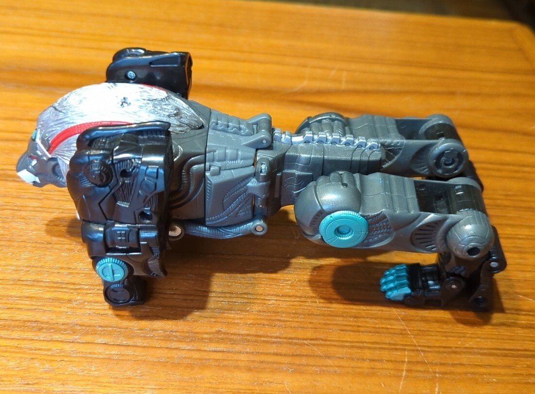 Transformers Cybertron Nemesis Breaker