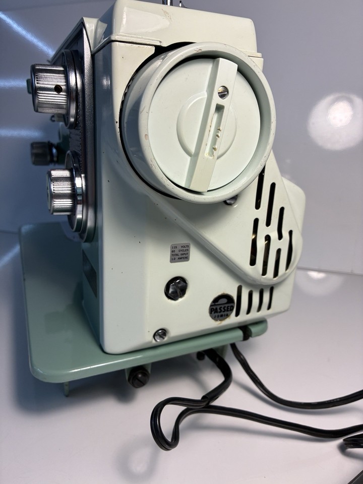 ⭐Vintage New Home Model 446 Sewing Machine (1968) Good Condition Made ...