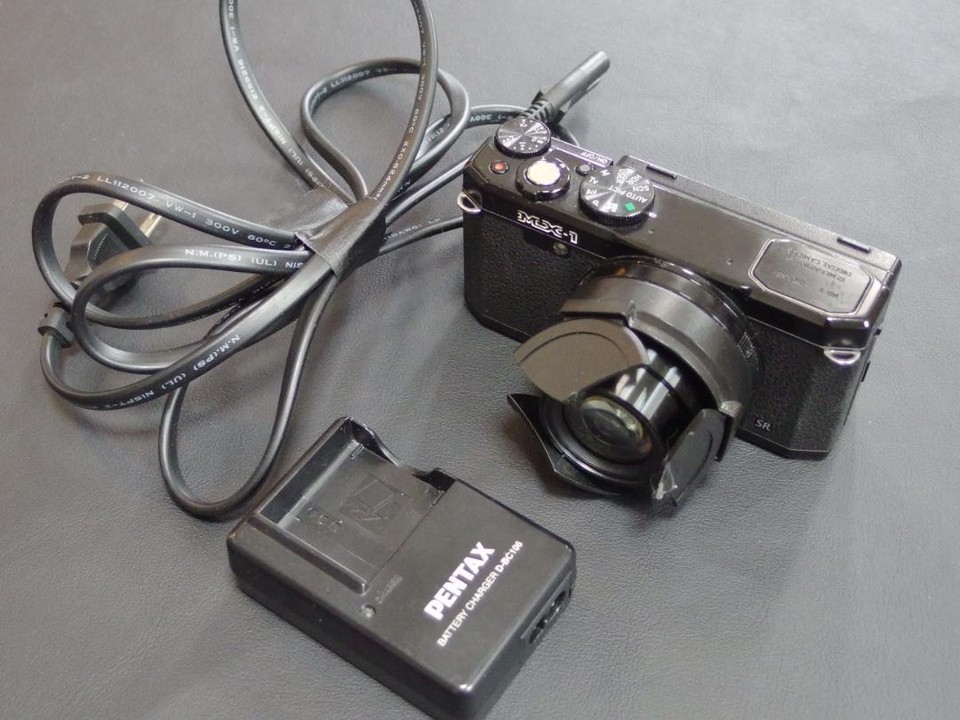 Pentax MX-1 12MP Compact Digital Camera with Wide-Angle Lens & Battery ...