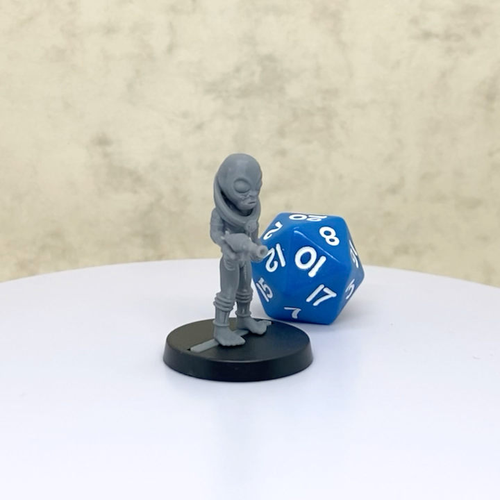 Grey aliens | 28mm miniatures | eBay UK