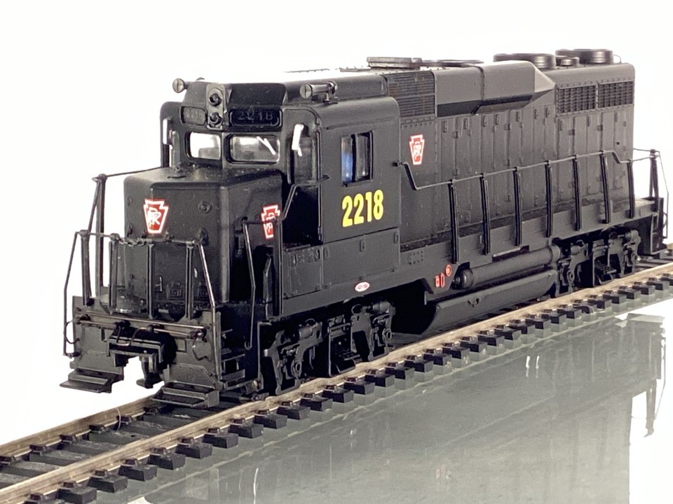 Bachmann HO GP-30 locomotive, Pennsylvania RR #2218, DC only, smooth ...
