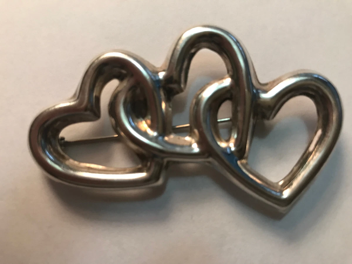 3 Interlocking Hearts