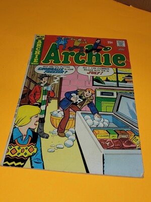 1974 ARCHIE 235 Moose appearance Fine sexist women's work DeCarlo cover ...