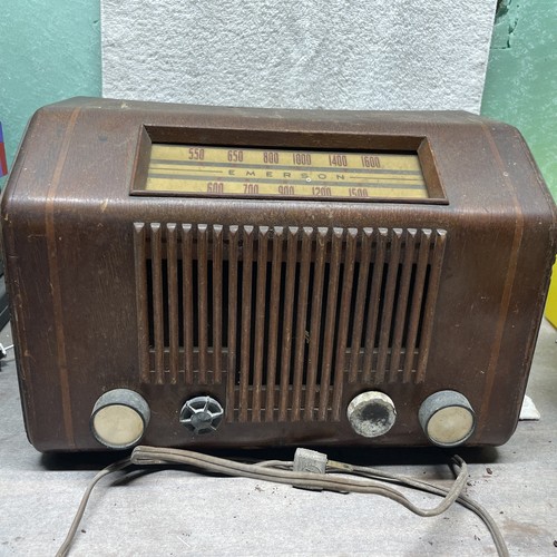 Vintage 1940s Emerson Model 439 Wood Tube Table Radio Ingraham Cabinet ...