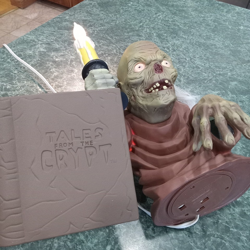 VTG Tales From The Crypt Candelabra Crypt Keeper Light Up W/ Book ...