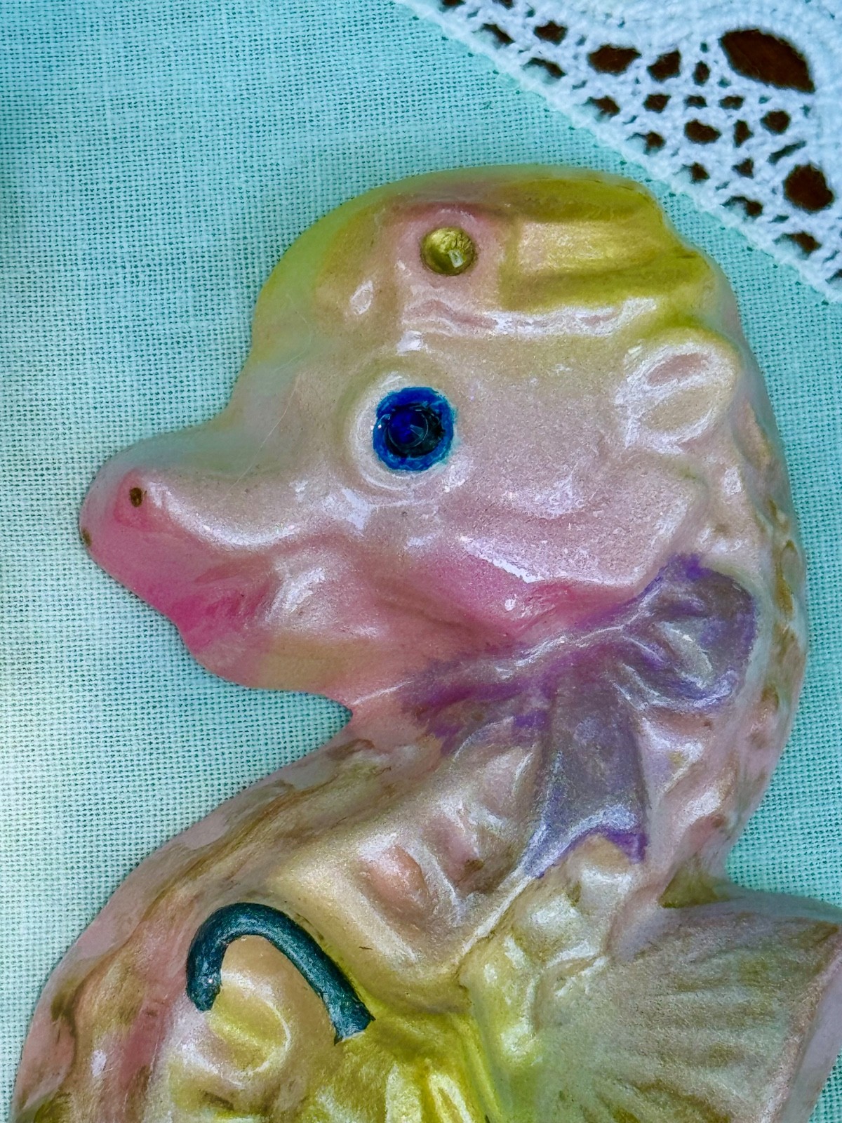 Adorable Seahorse Family Vintage Style Chalkware Plaques/ Retro Wall ...