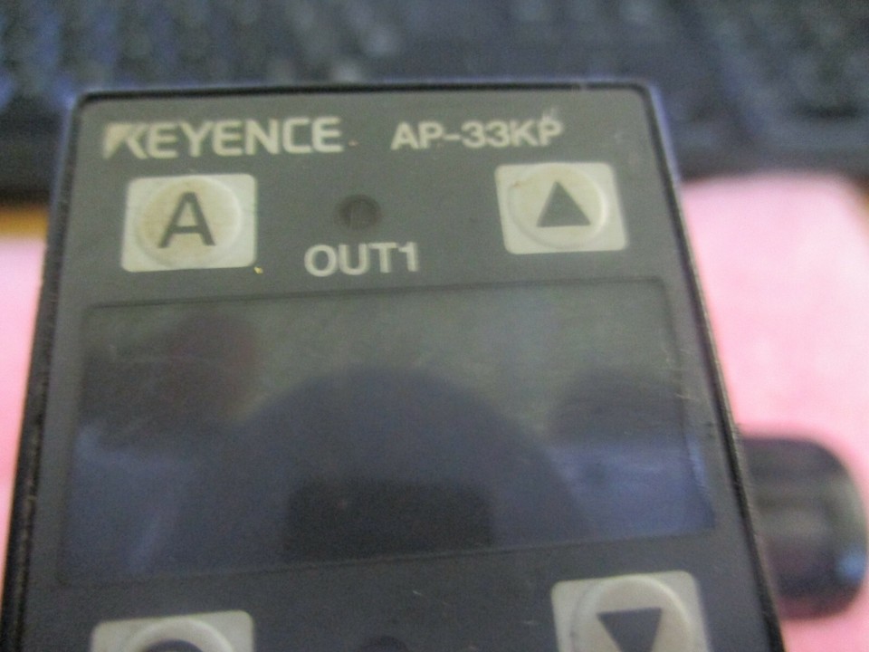 Keyence Model: AP-33KP Pressure Sensor with Norgren R07-200-RNLA ...