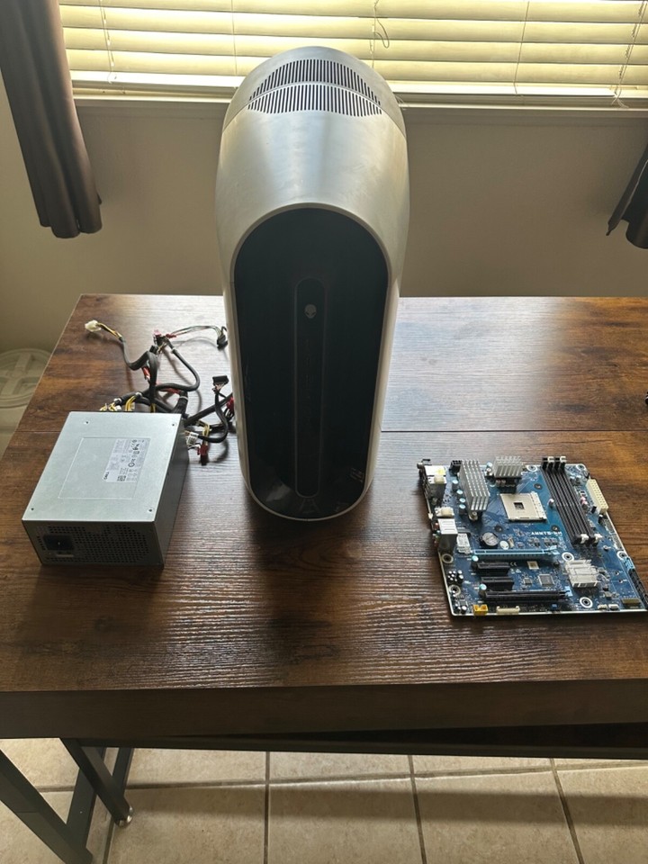 Alienware Aurora r10 barebones PC case (Case, AMD AM4 Motherboard +Wifi ...