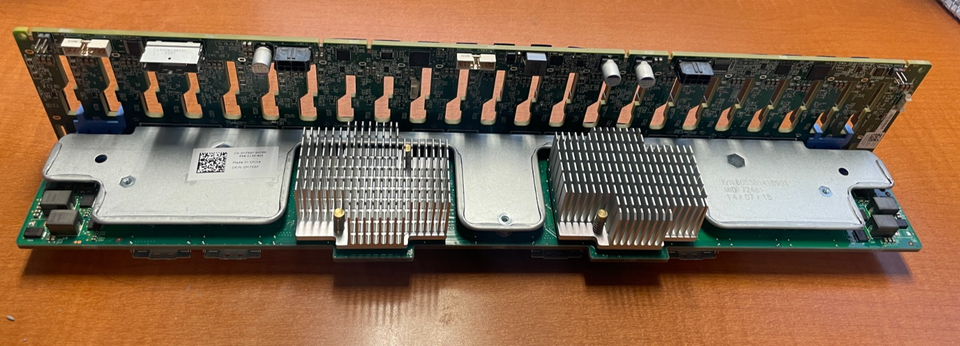 DELL PowerEdge R7425 R740xd 24 bay SFF NVME Backplane 01YX3 M7X6F FJH5T ...