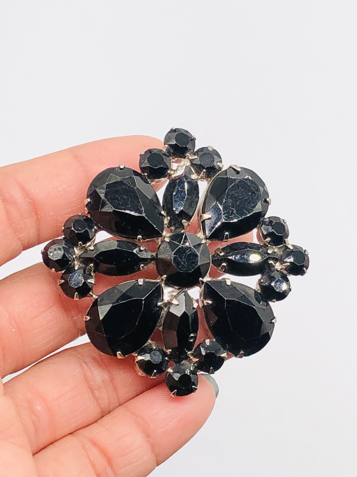 Gorgeous Vtg Unmarked JULIANA Black Glass Rhinestones… - Gem