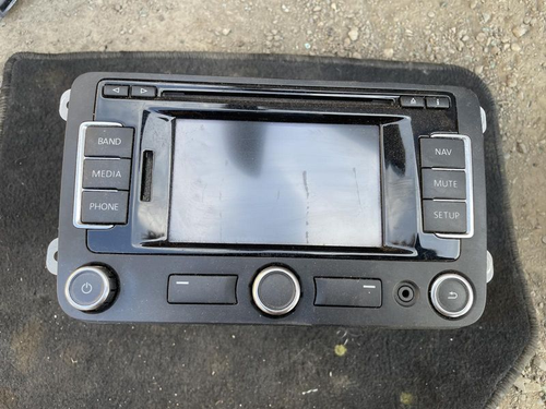 2012-2016 Volkswagen Beetle CD Radio Display and Receiver w/ Navigation ...
