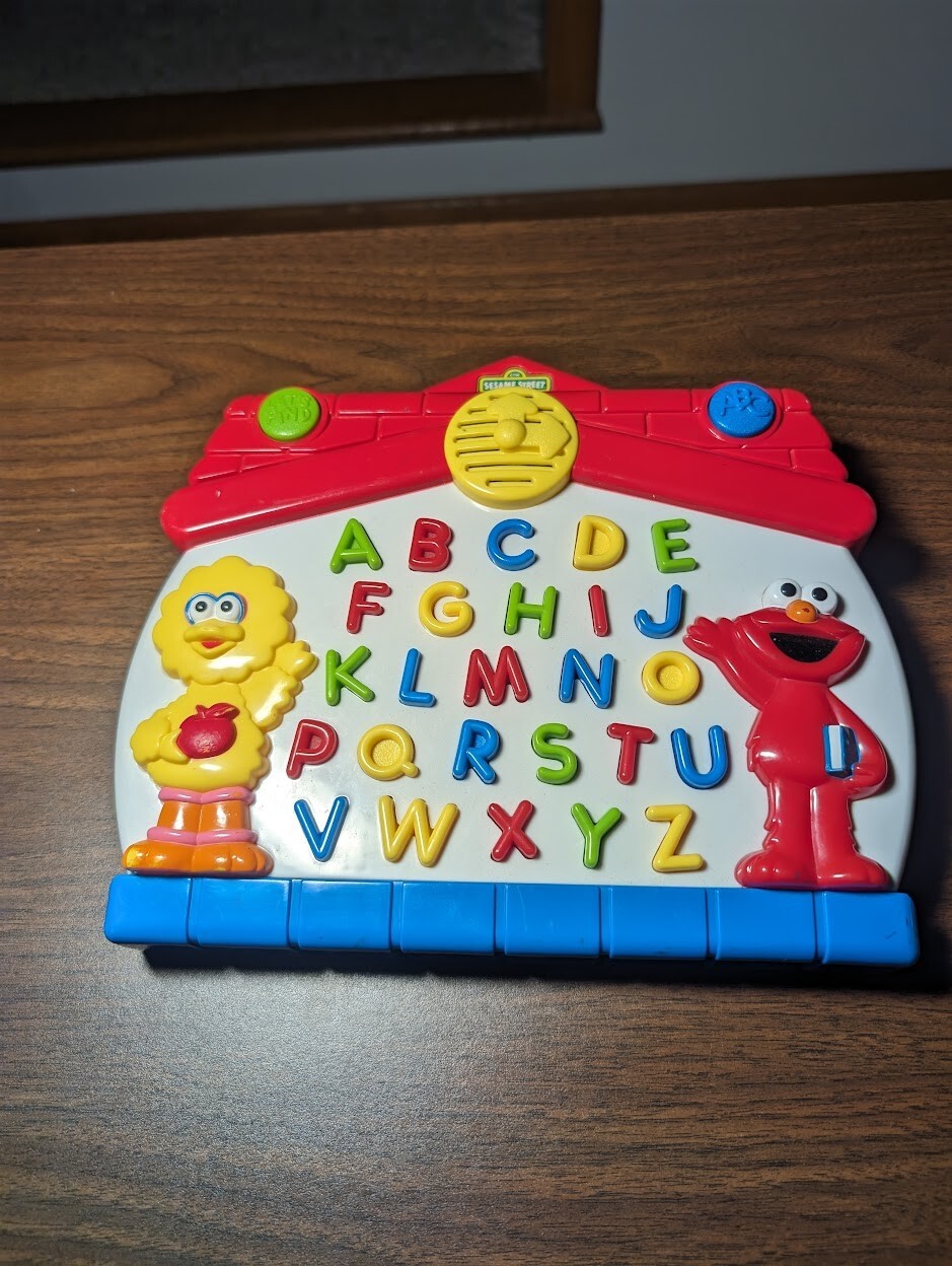 Sesame Street Big Bird And Elmo Lets Find Learning ABC's (1997, Tyco ...