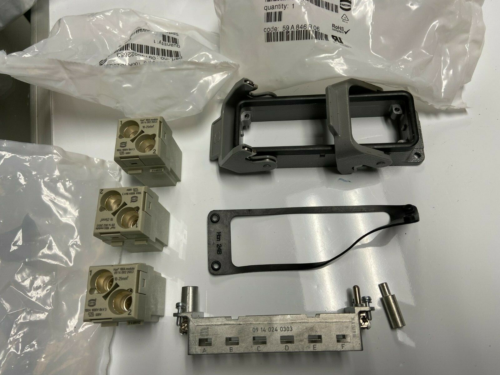 Harting 09300240301 Panel Connector Housing FRAME 09140240303 ...