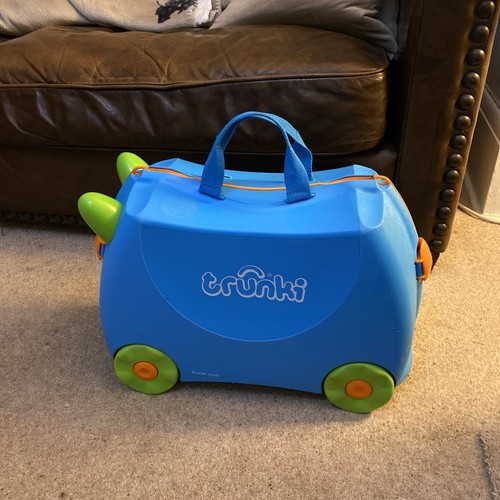 Blue Trunki Terence Hard Ride-On Suitcase with Strap Key and Safety ...