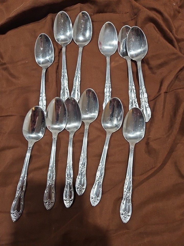 Oneida stainless Oneidacraft Premium VENUS Flatware Choice Spoons 12 ...