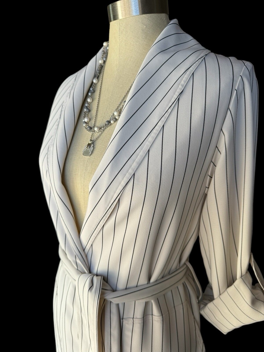 Babaton Aritzia Kahlo Coat Jacket XXS Ivory Black Pinstripe Babaton Aritzia Kahlo Coat Jacket XXS Ivory Black Pinstripe