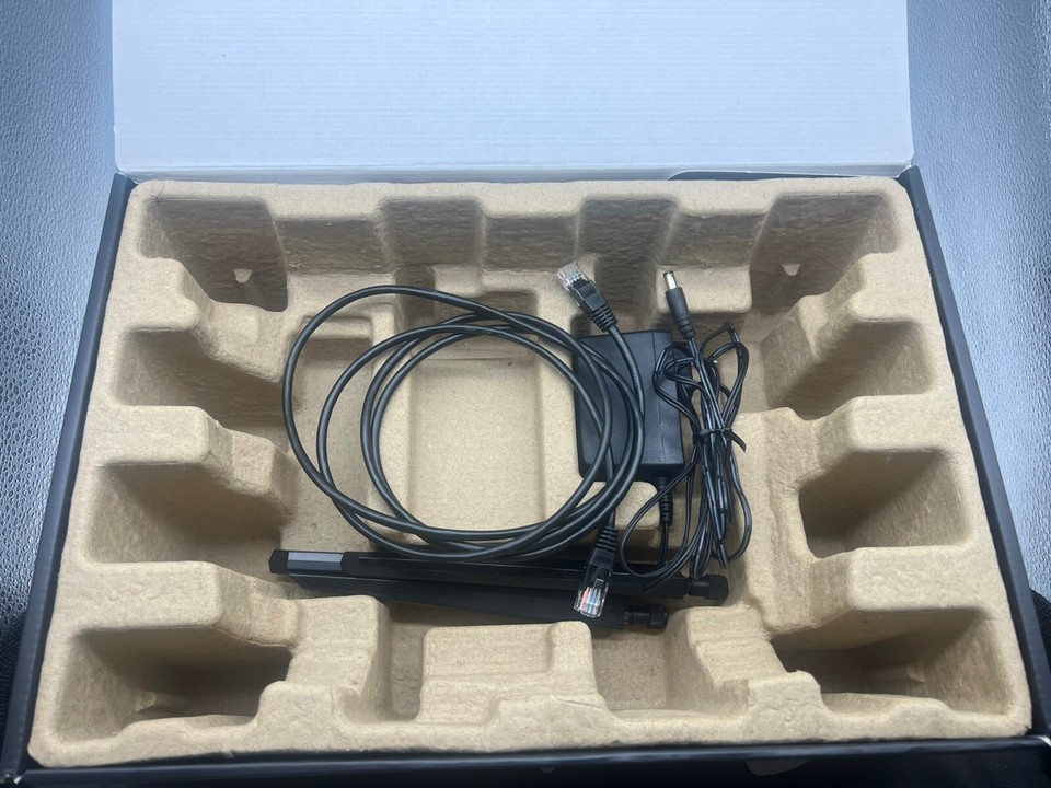 NETGEAR Nighthawk AX6 6 Stream AX4300 Wi-Fi Router RAX45 - Used ...