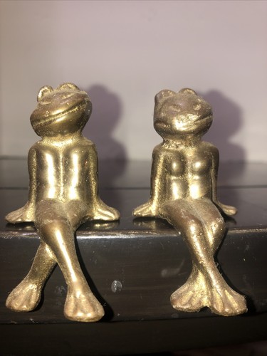 Cute Pair Of 2 Small Vintage Sitting Solid Brass Frogs Trinkets Happy ...