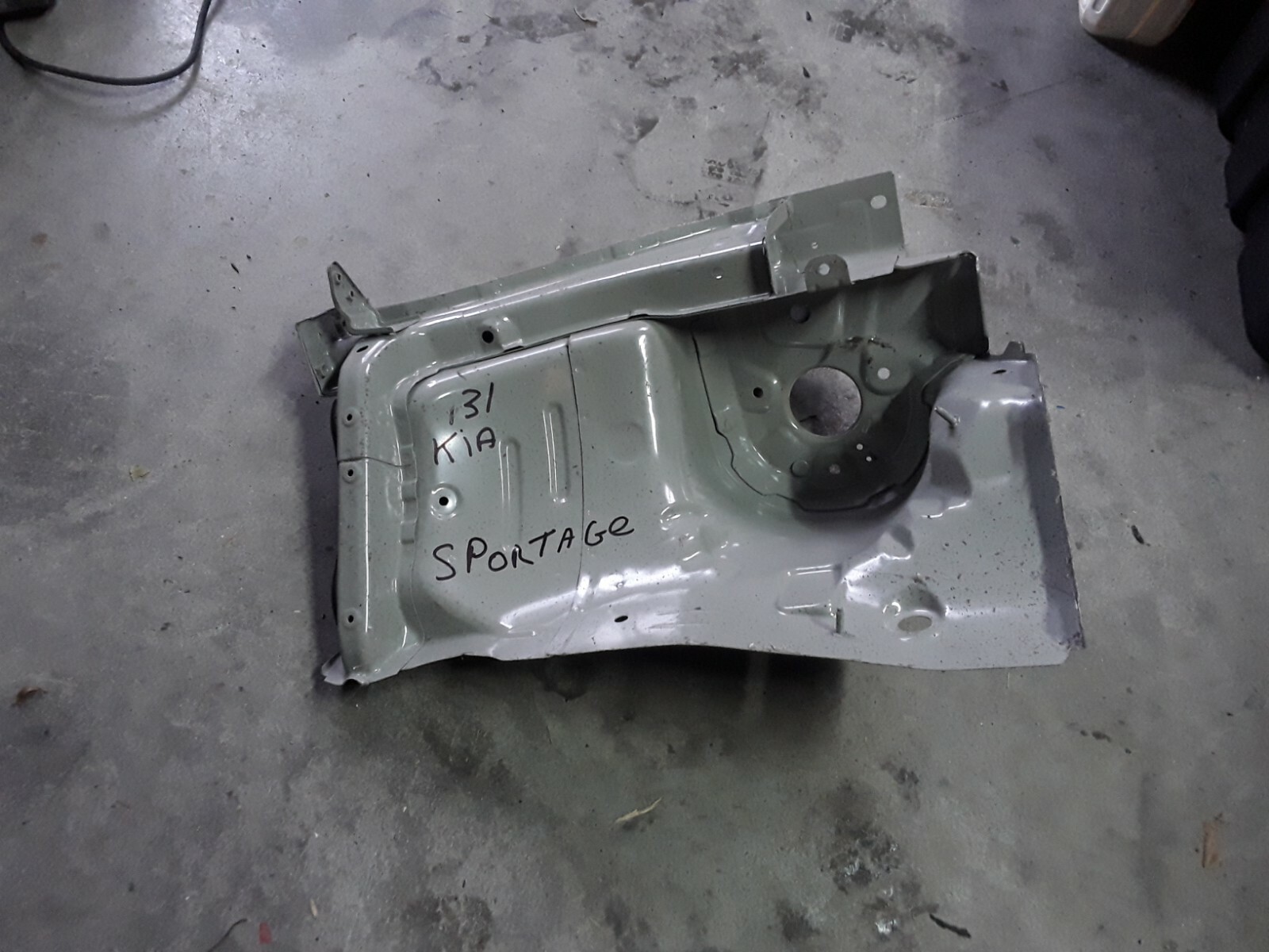 GENUINE LH APRON PANEL LEFT NEARSIDE N/S KIA SPORTAGE 2010-2015 ...