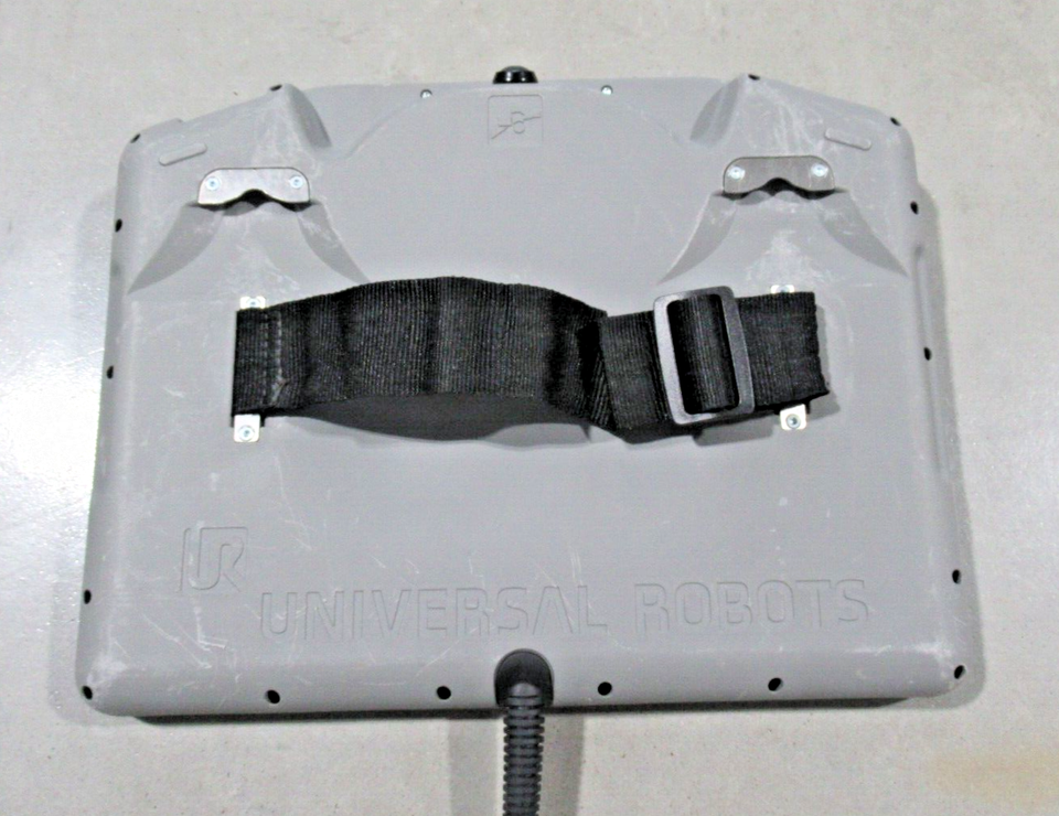 Universal Robots UR5E Controller Box W Pendent GREAT CONDITION *US ...