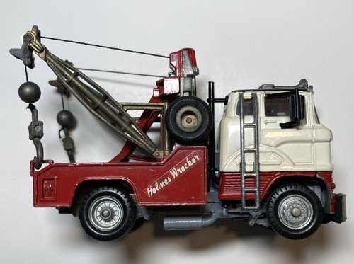 Corgi Major Toys Holmes Wrecker Ropes & hooks present. Red & White, GR ...