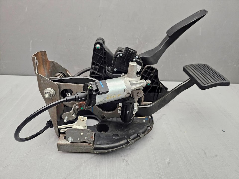 Chevrolet GMC Adjustable Accelerator Gas Brake Pedal Box Assembly ...