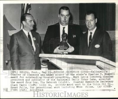1965 Press Photo Clark Mason, Burl Lyons & Tim Babcock at award ...