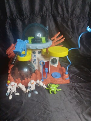2008 IMAGINEXT Space Mission Moon Base Station Target Exclusive W ...