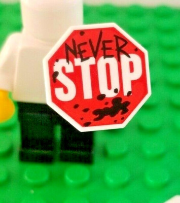 LEGO Minifigure Protest Sign Graffiti Paint Rebel Never STOP Minifigure ...