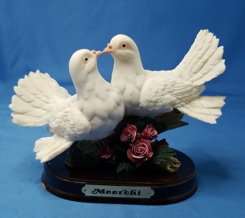 Meerchi pair of white kissing doves roses underneath on Wooden Stand 4 ...